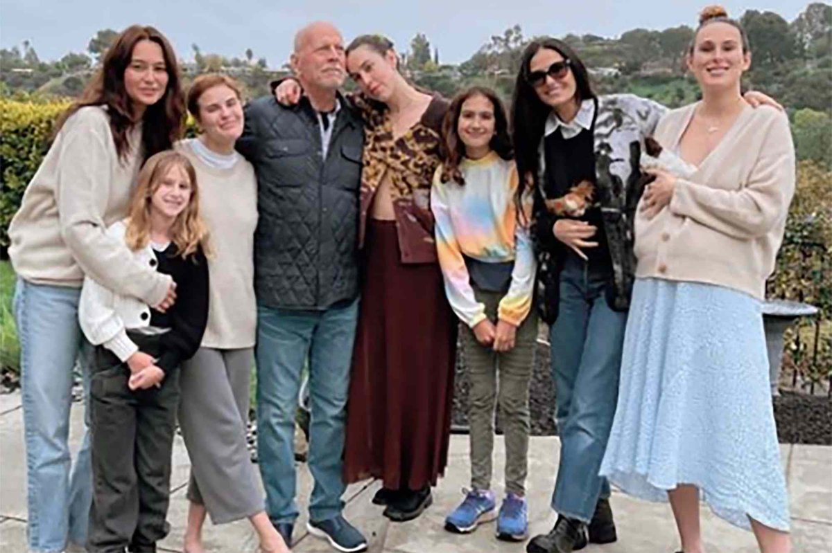 Demi Moore’s Oscar Buzz and Blended Family Love: A Modern Co-Parenting ...