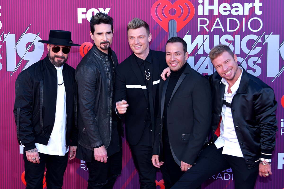 Backstreet Boys bring Neo energy to Las Vegas Matrix vibe - Celebrity Storm