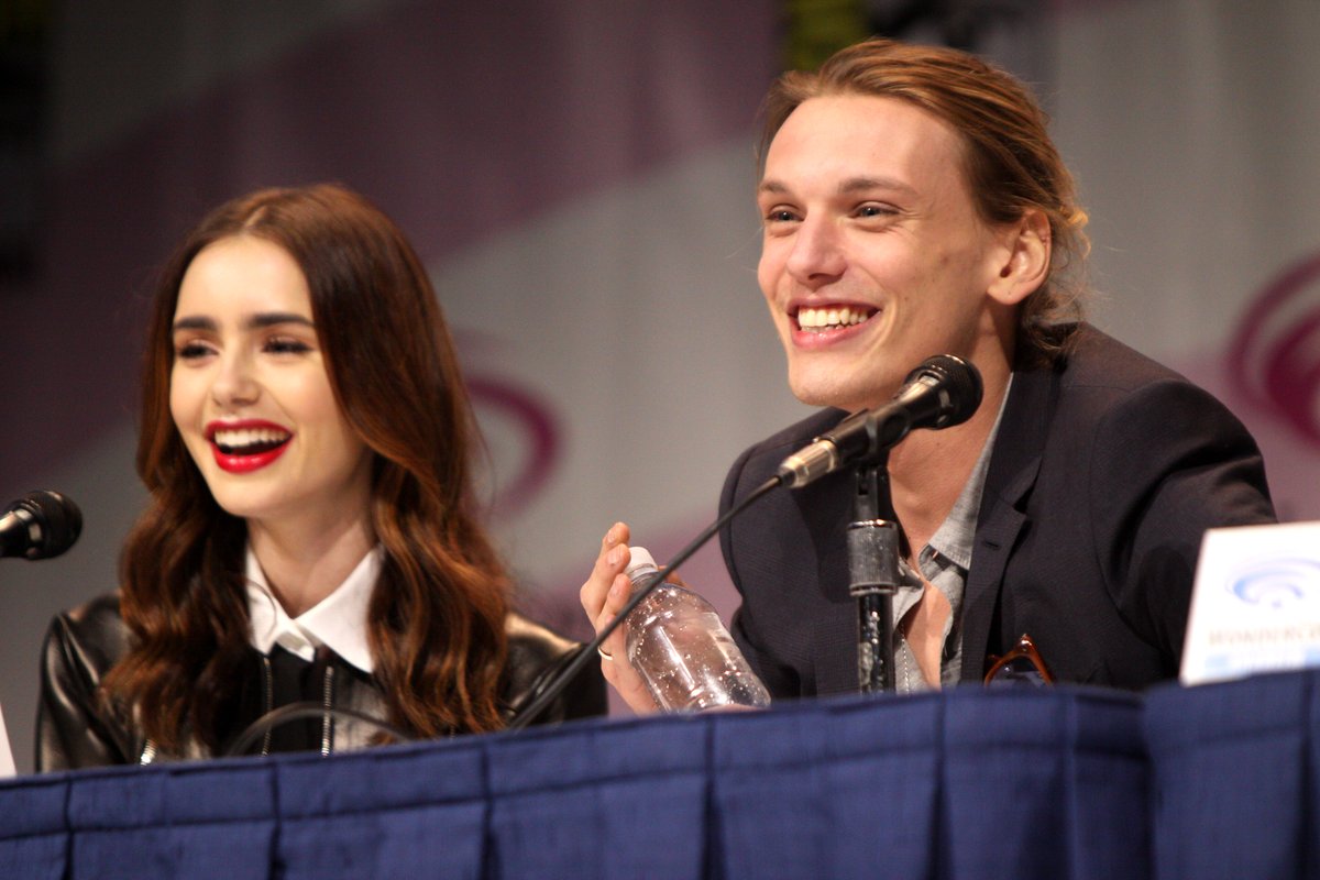 Jamie Campbell Bower's Shocking Broadway Cameo Rewrites Stranger Things ...