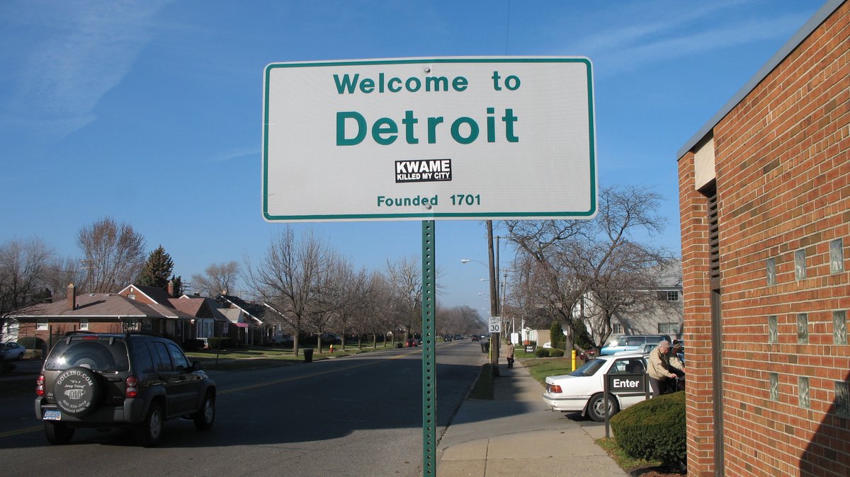 Kicked Off Live Chaos: Streamer Ban Sparks Christmas Eve Fallout ...