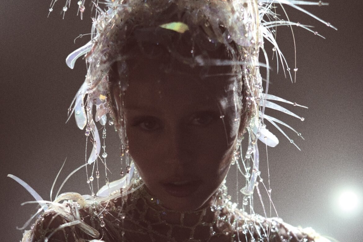 Miley Cyrus Opens Up on Astounding Engagement Privacy Breakthrough ...