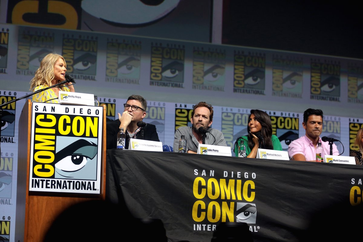 Ripa Consuelos Christmas Card Shakeup Sparks Family Feud and Festive ...