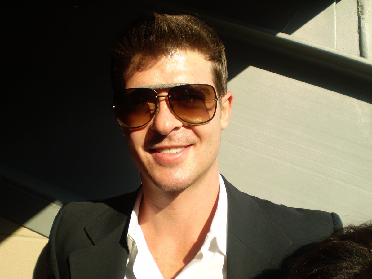 Robin Thicke Divorce History Finally Revealed: A Saga of Love, Fire ...