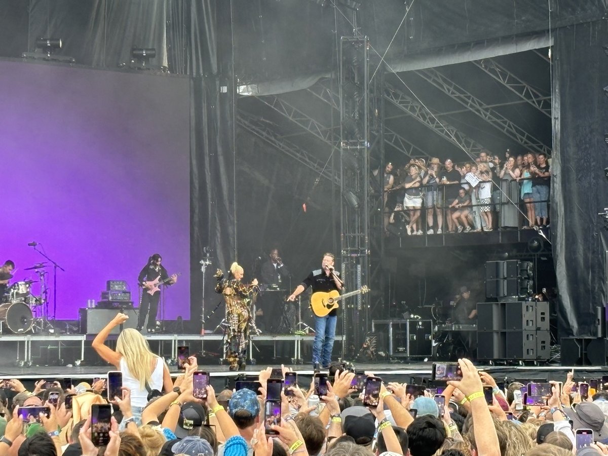 Blake Shelton Hits Back at Divorce Rumors with Grocery Store Snapshots ...