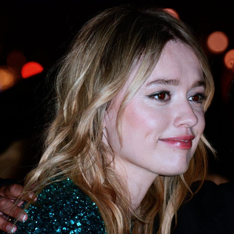 Zoë Kravitz and Harry Styles Sparks: Soulmate Status Sparks a Storm ...