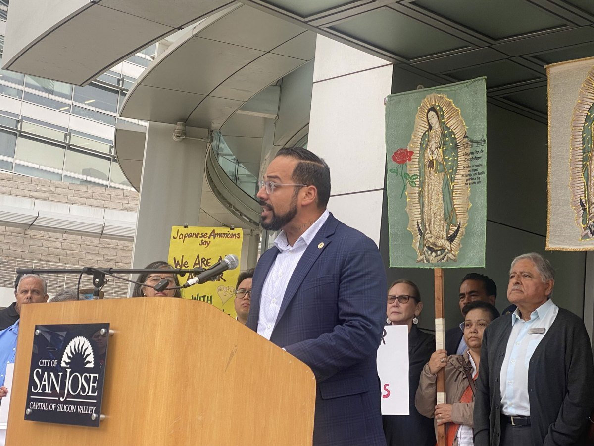 ICE Agents Drag Men at Minneapolis Gas Station in Viral Video Sparks ...