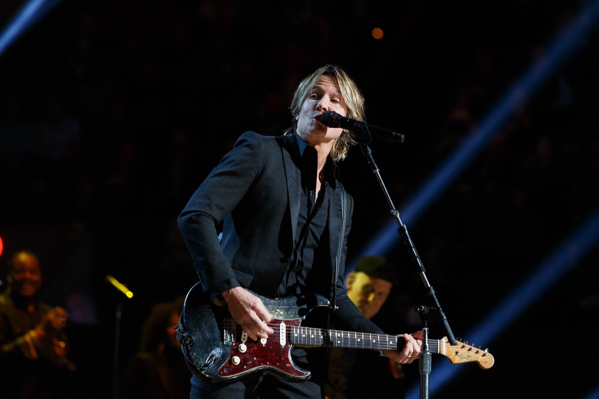 Keith Urban Not Living With Karley Scott Collins Amid Divorce Buzz ...