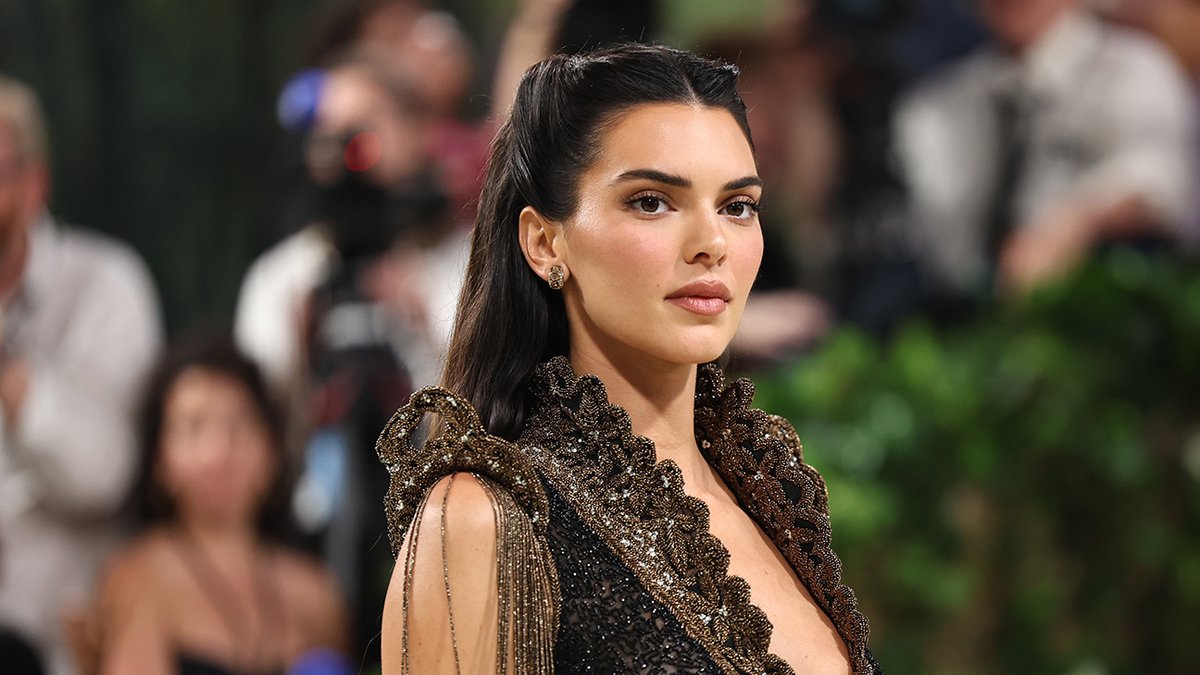 Kendall Jenner Breaks Silence on Face Work and Botox Rumors - Celebrity ...