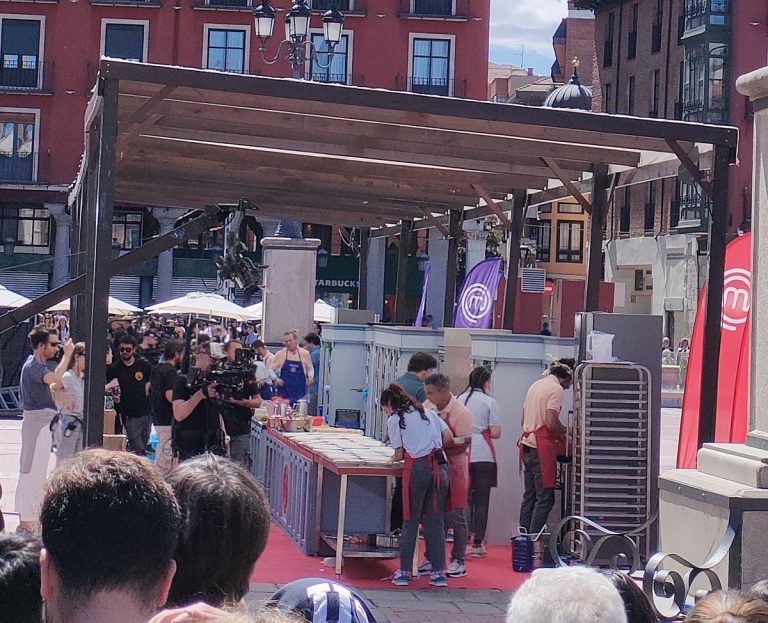 Heated Rivalry Season 2 Teases Summer Shoot and Secret Romance Sparks ...