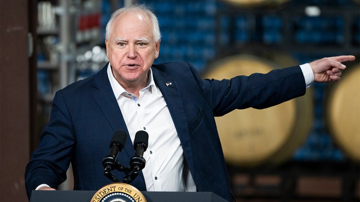 Minnesota Governor Walz’s Hidden Family Moments Unmasked - Celebrity Storm