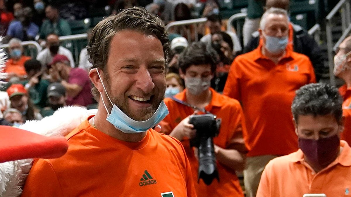 Portnoy Stands Pat: Diggs Case Divides Fans and Flames Up Online ...