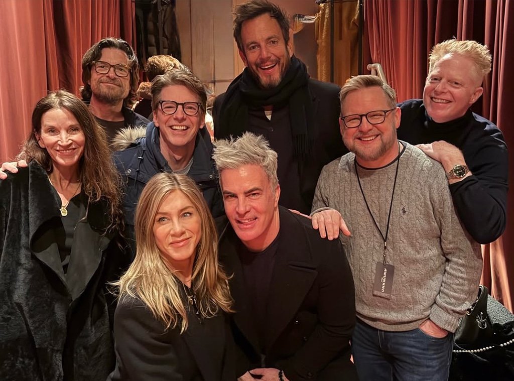 Jennifer Aniston and Jim Curtis Surprise Sean Hayes at Off-Broadway ...